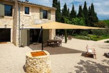 Comment installer une toile d'ombrage ? - Blog Bien au Jardin